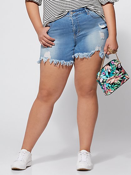 Plus Size Jeans and Denim for Women | Fashion To Figure